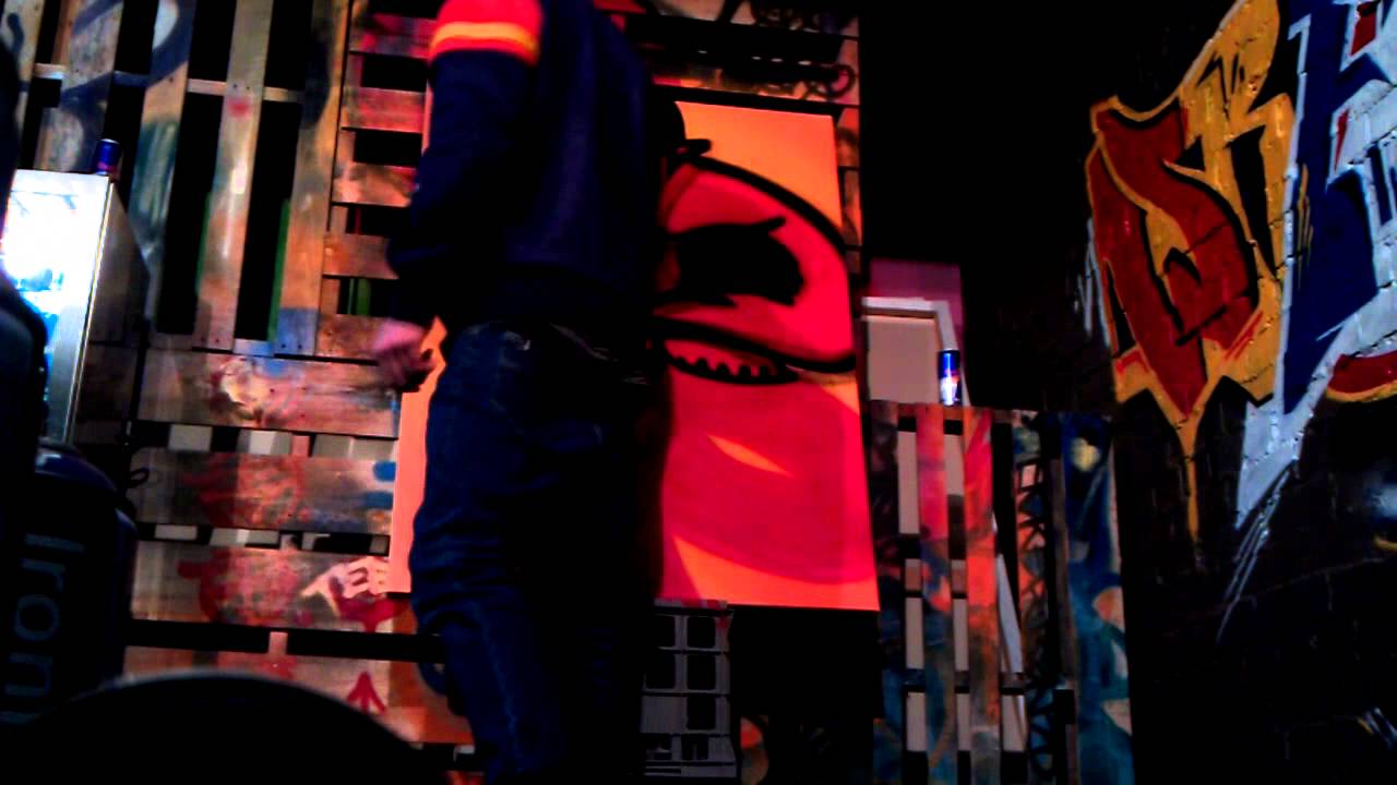 Live Graffiti Art Timelapse - Sam Evans painting 'Culture' @ Red Bull ...