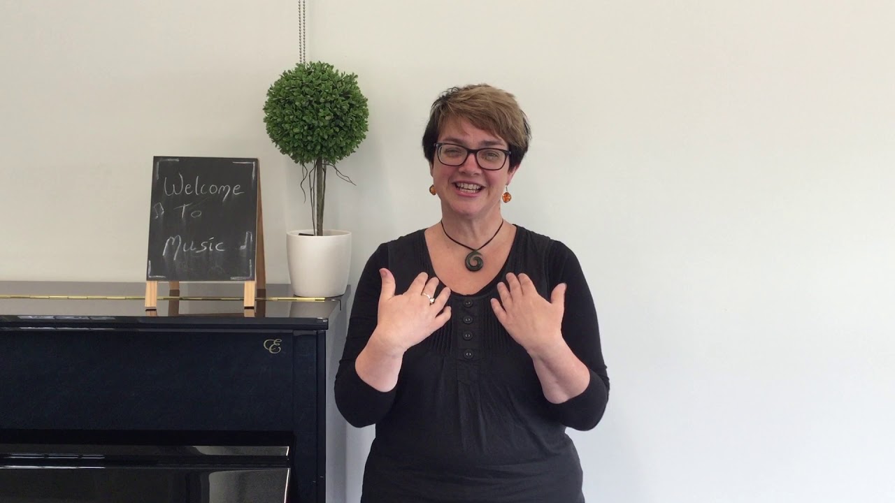 EL-Year 3 No More Pie - echo song - YouTube