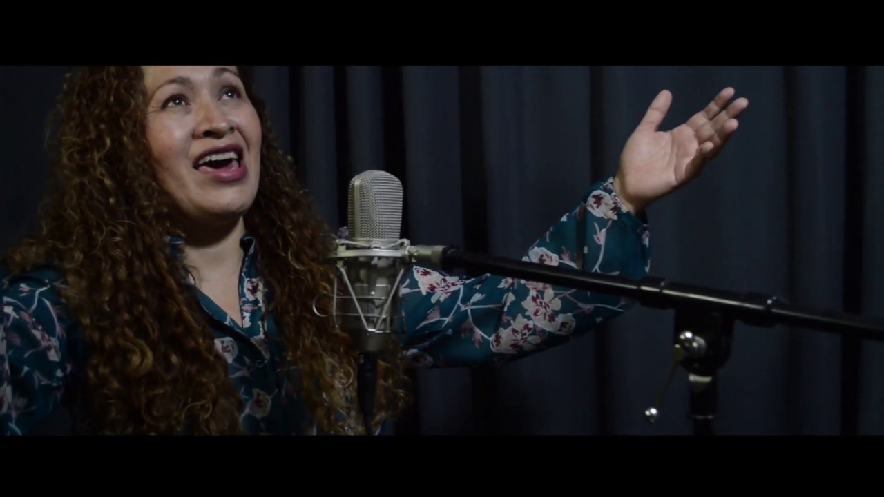Nuestro Consuelo-Elisa Calvo - YouTube