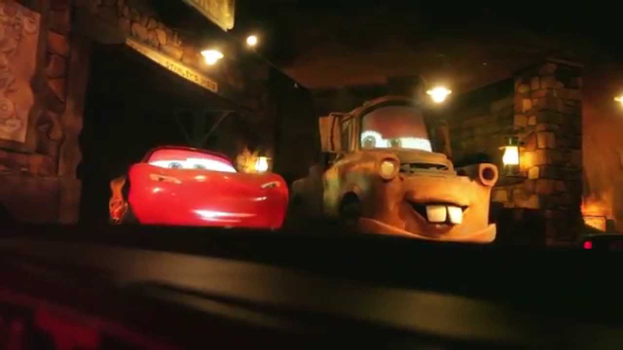 Radiator Springs Racers at Night!! Cars Land California Adventure ( POV ...