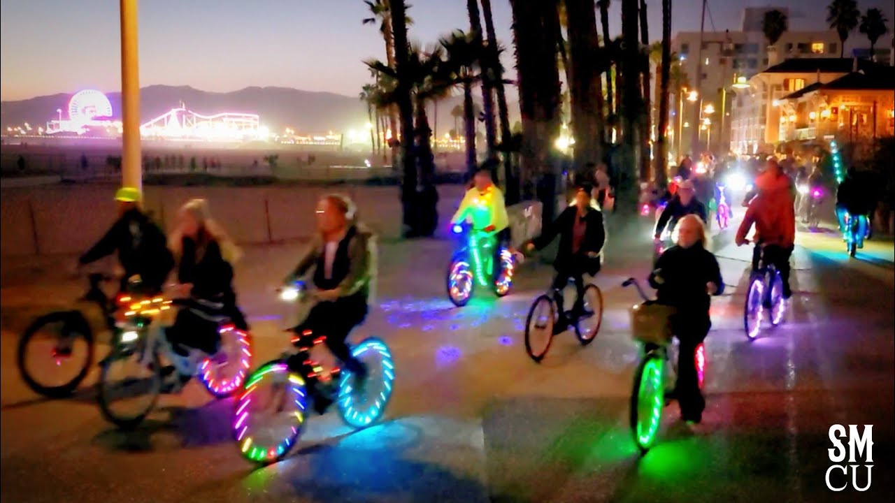 Venice Electric Light Parade - YouTube