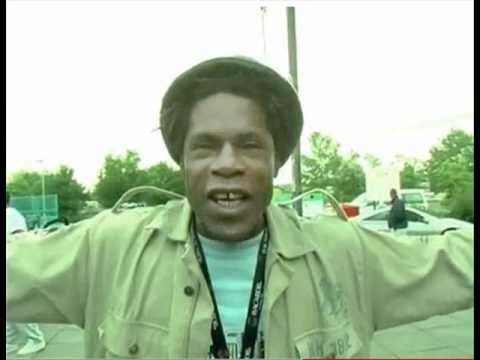 Mad Ricky (Reggae Artist) 2011 - Trying To Live Acoustic - YouTube