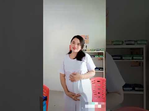 Wanita hamil habis mandi cantik banget