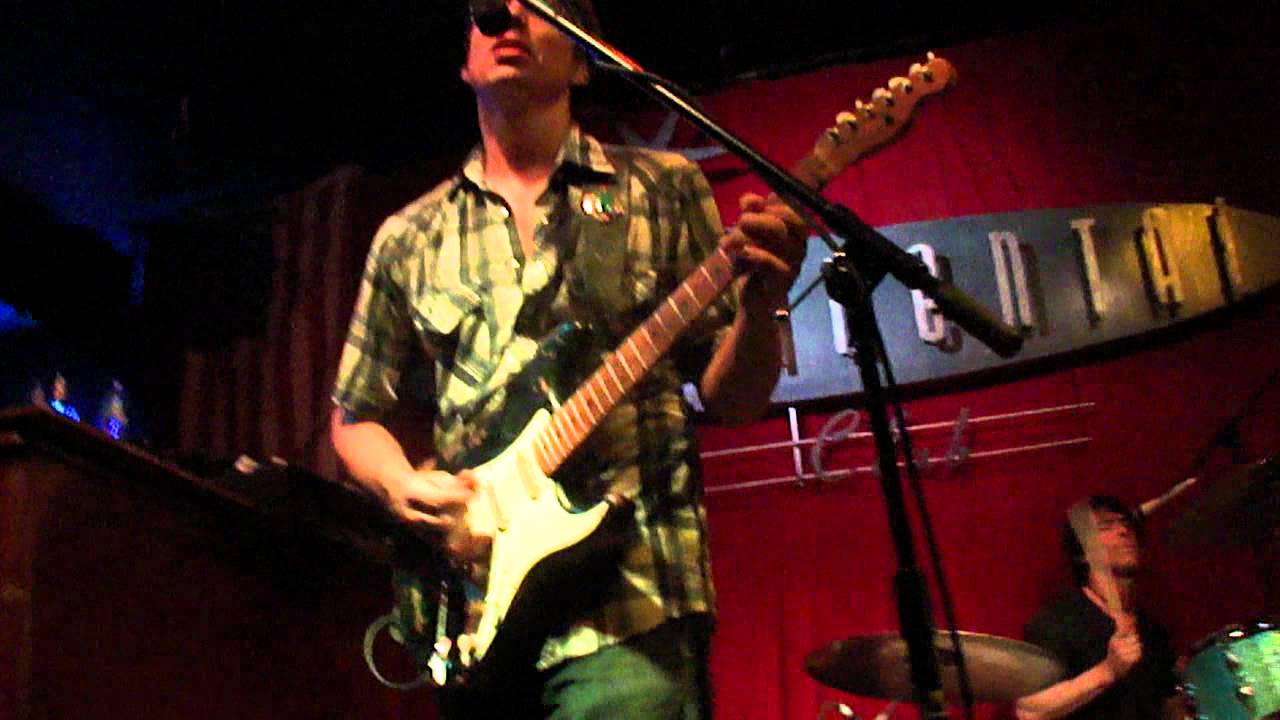 The Ian Moore Band at the Continental Club Houston, TX 8 12 2011 Carry ...