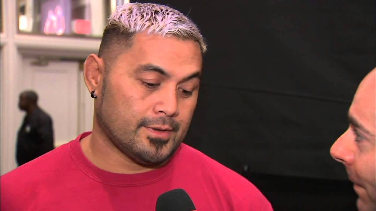 Mark Hunt 1-on-1 - YouTube