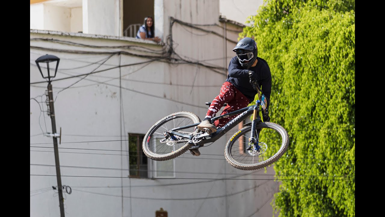 Mountain Bike | URBAN DOWNHILL RACE MEXICO - YouTube