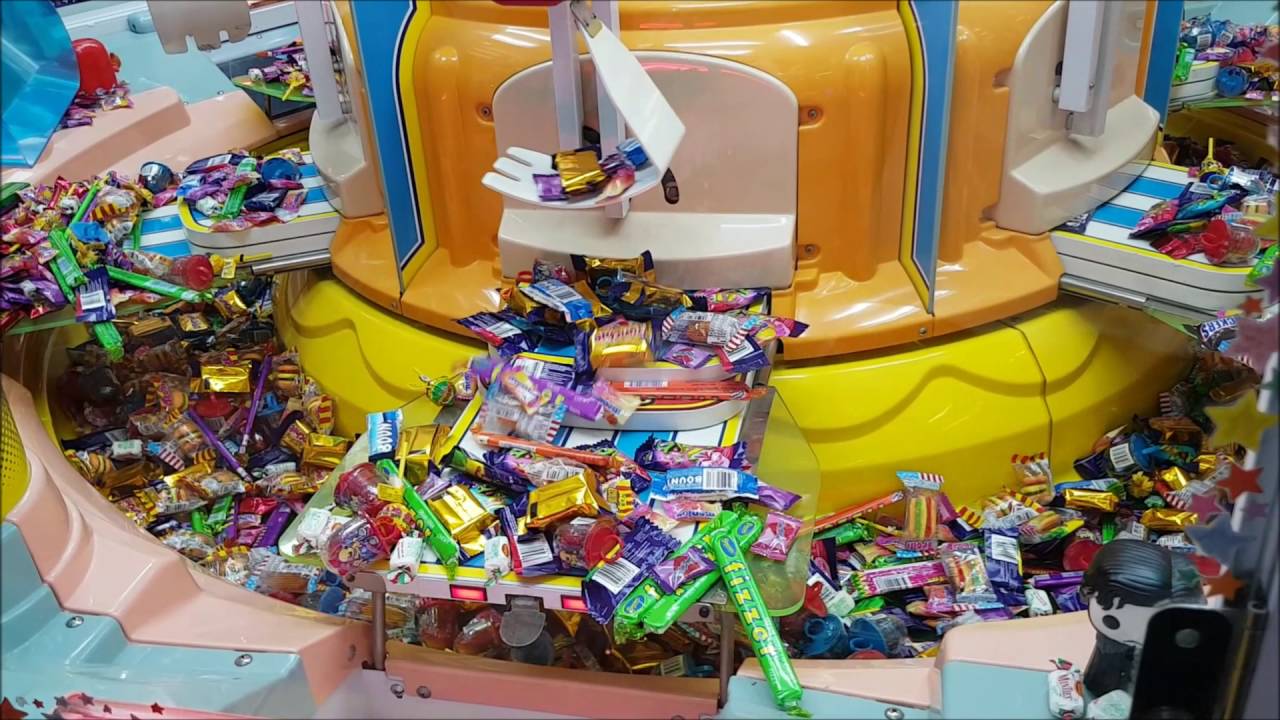 FARTING in the ARCADE Candy Pusher Claw Machine - YouTube
