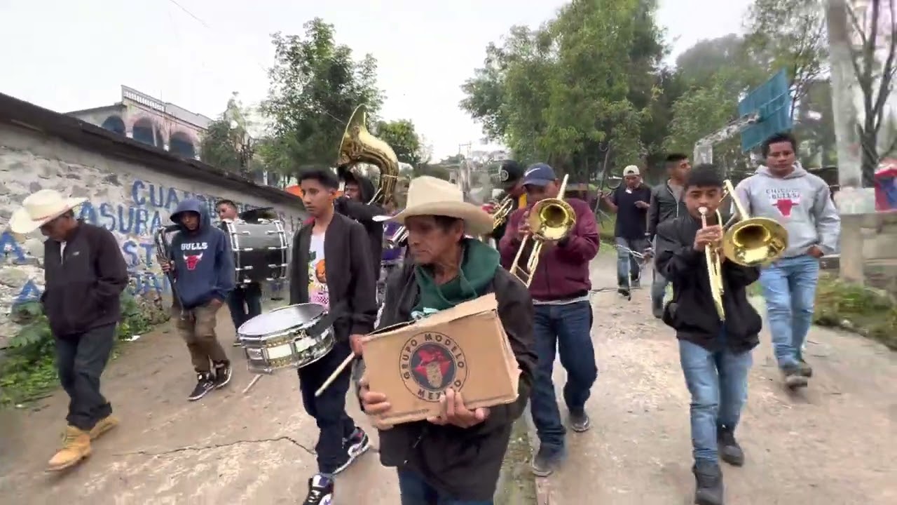 Qué chingón es regresar al pueblo donde naciste y pistiar con la raza ...