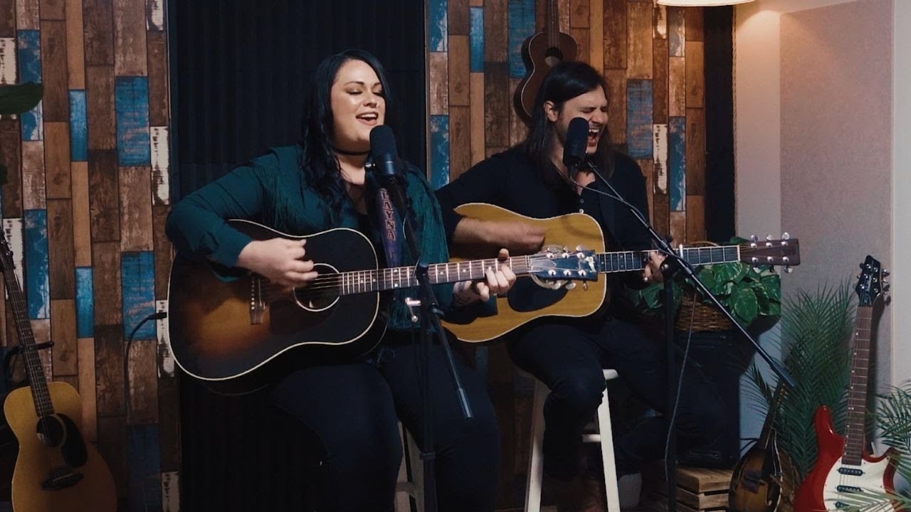 Go Your Own Way - Fleetwood Mac cover by Alayna - YouTube