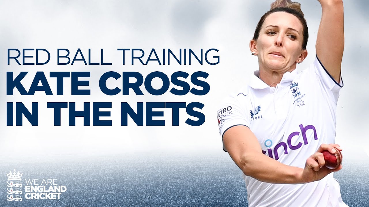 💥 How To Bowl Fast In Cricket | 👊 In the nets with Kate Cross - YouTube