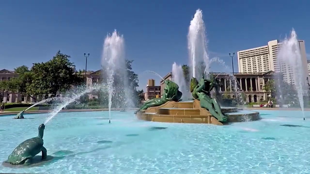 Things to do in Philadelphia - Logan Square - YouTube