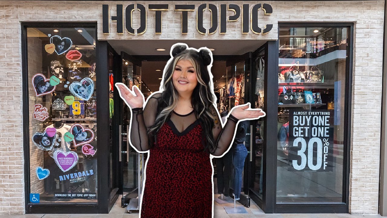 Hot Topic Alternative & Cute Fashion Try On Haul | Plus Size - YouTube