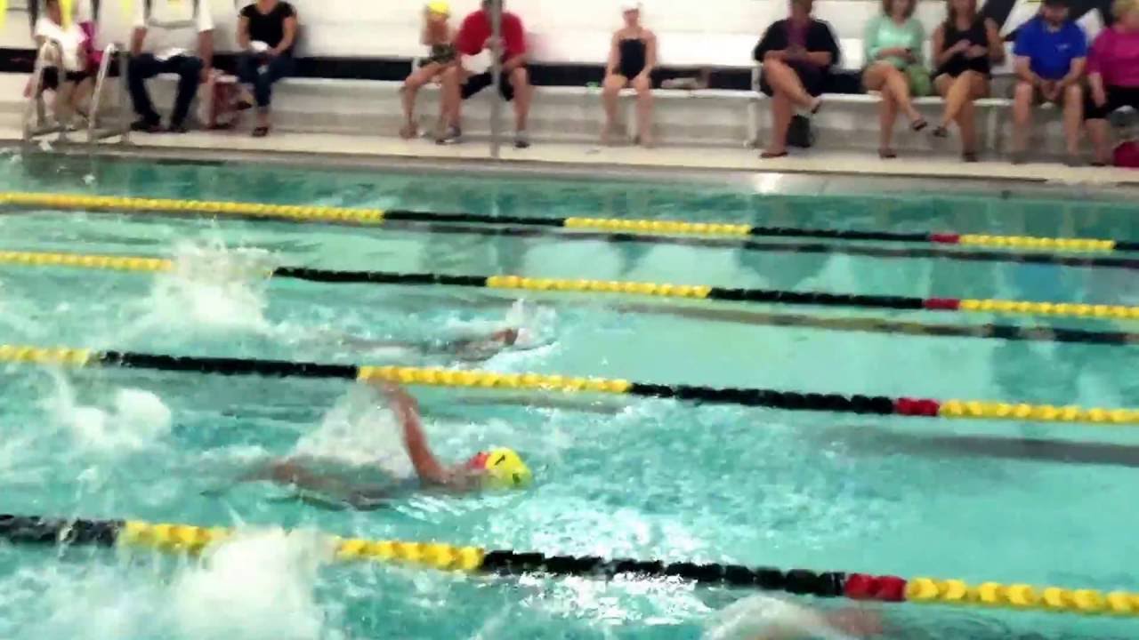 Madden's first backstroke race - Milan - YouTube