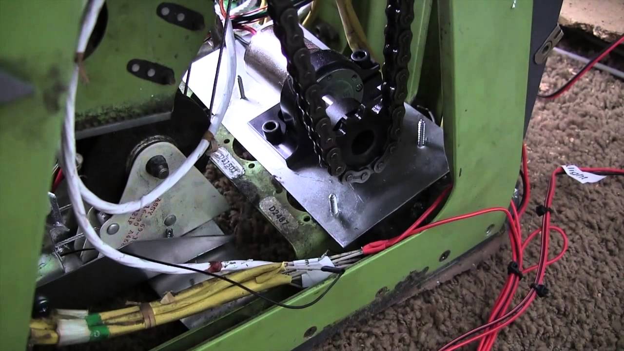 737 Motorized Throttle Demo - YouTube