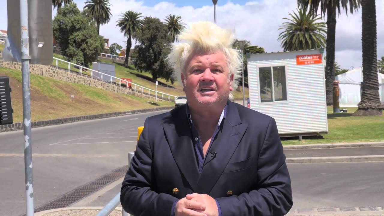 Geelong Mayor Darryn Lyons on the starting line before Geelong's speed ...