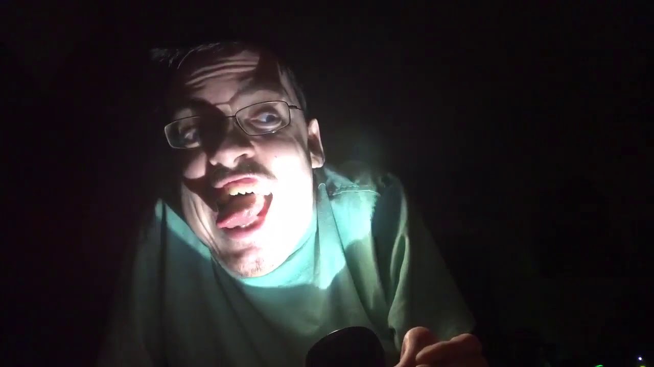 SCARY STORY 👻 - Ricky Berwick - YouTube