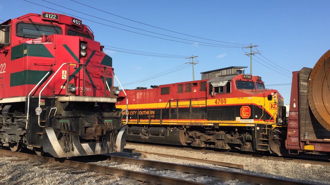 KCSM 4748 Mercantil Monterrey-Sanchez - YouTube