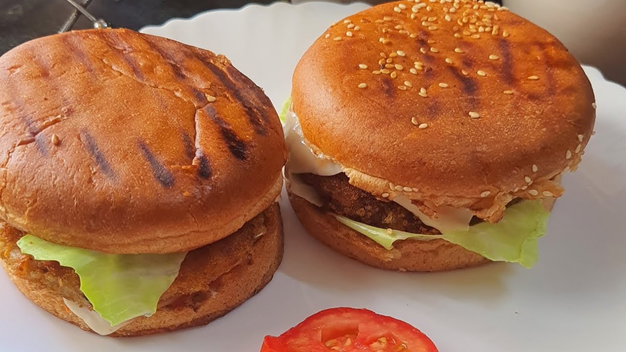 Street style burger | Perfect for Street food craving | @swadAaGaya2110 ...