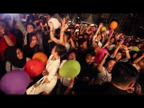 Delizious Devina NYE Surabaya Town Square 2017