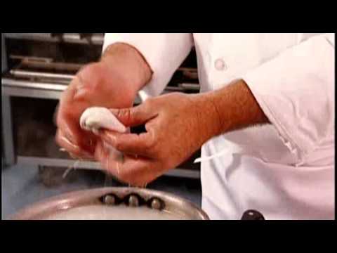 The Chefs of Feastivities MOZZARELLA BALLOON - YouTube