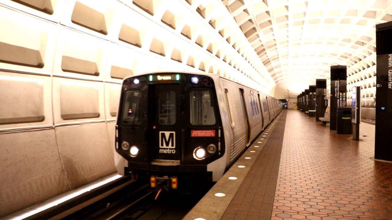 WMATA Metrorail : Greenbelt Bound Kawasaki 7000 Series Green Line Train ...