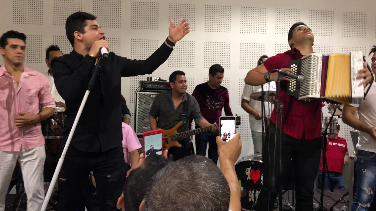 Rafa Daza - Regresa - (En vivo) - Churo Diaz - YouTube