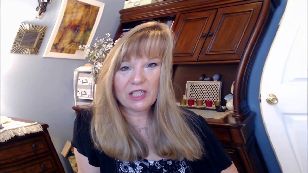 Kim's Crystal Bloopers - I'm a Dork - YouTube