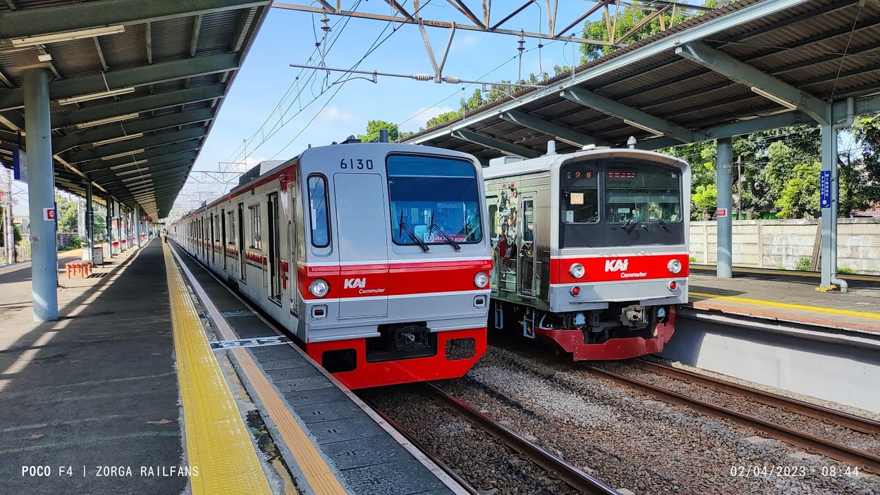 [4K] This is the best place to watch KRL Commuter Line - YouTube