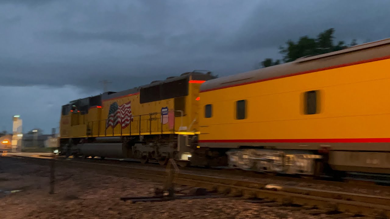 UP 4404 Leads WB UP OCS! 6/15/22 - YouTube