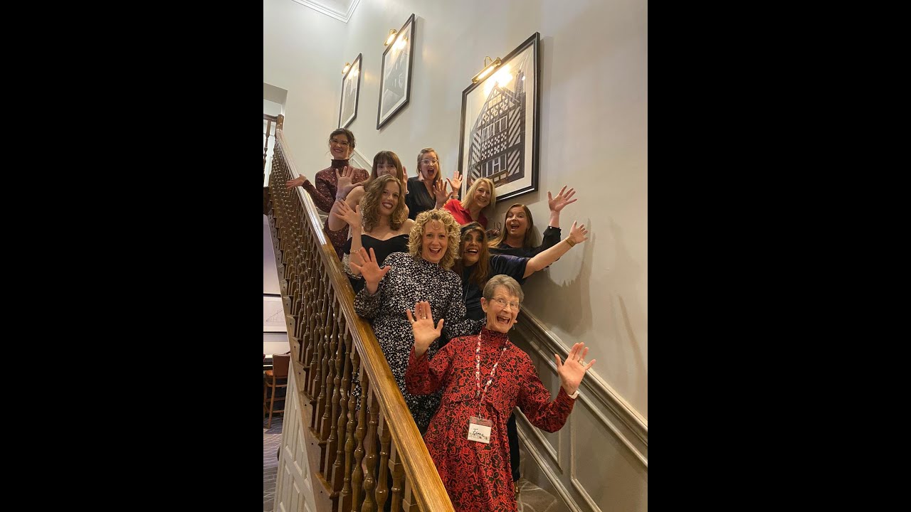 FIONA CASTLE - ADVERSITY - 2 CORINTHIANS 4: 8 - YouTube