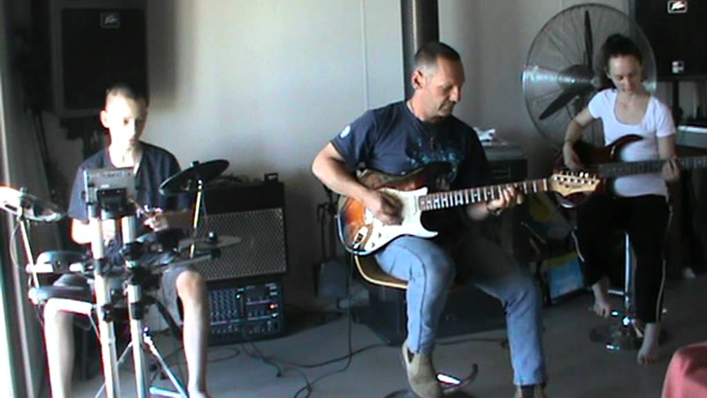 Kakakios Family Band in the Makings - YouTube