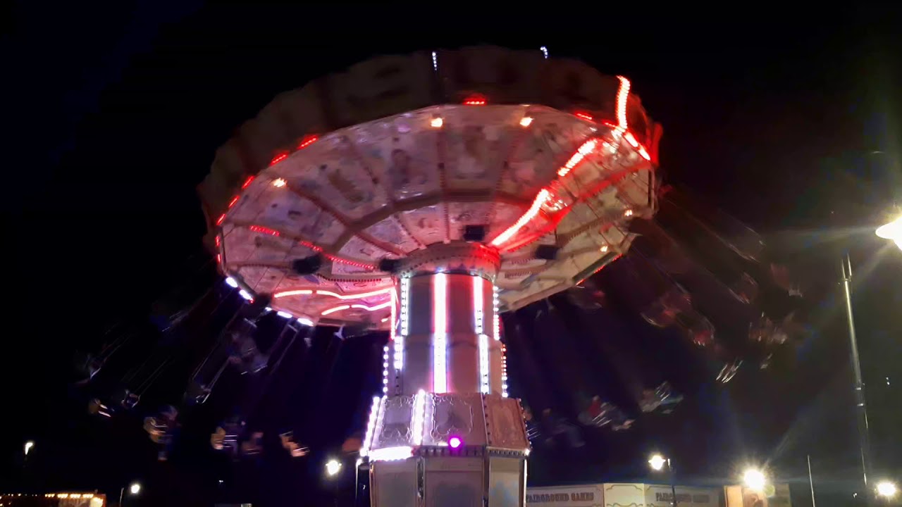 Waveswinger at night ( Sir Billy's Fairground Butlins Minehead resort ...