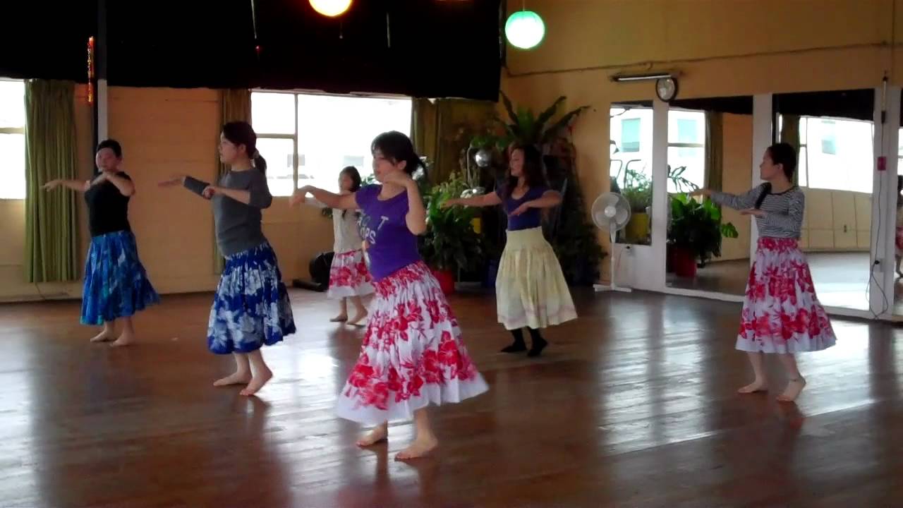 Hula Halau O Otautahi preview hula class.mp4 - YouTube