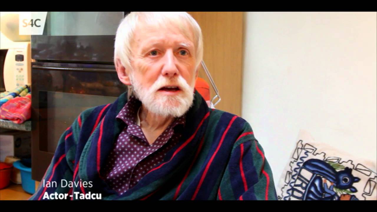 Un Seren: Tu ol i'r llen | Behind the scenes - YouTube