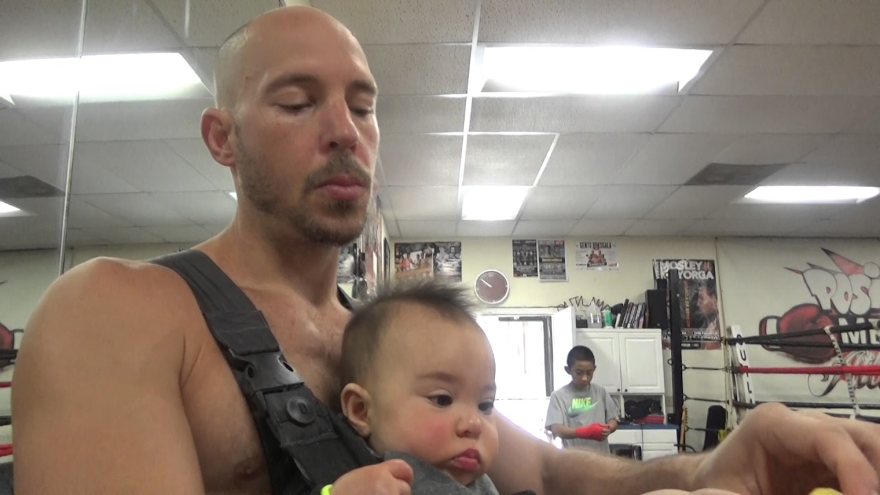 How Did You See The GGG-Jacobs Fight? EsNews Boxing - YouTube