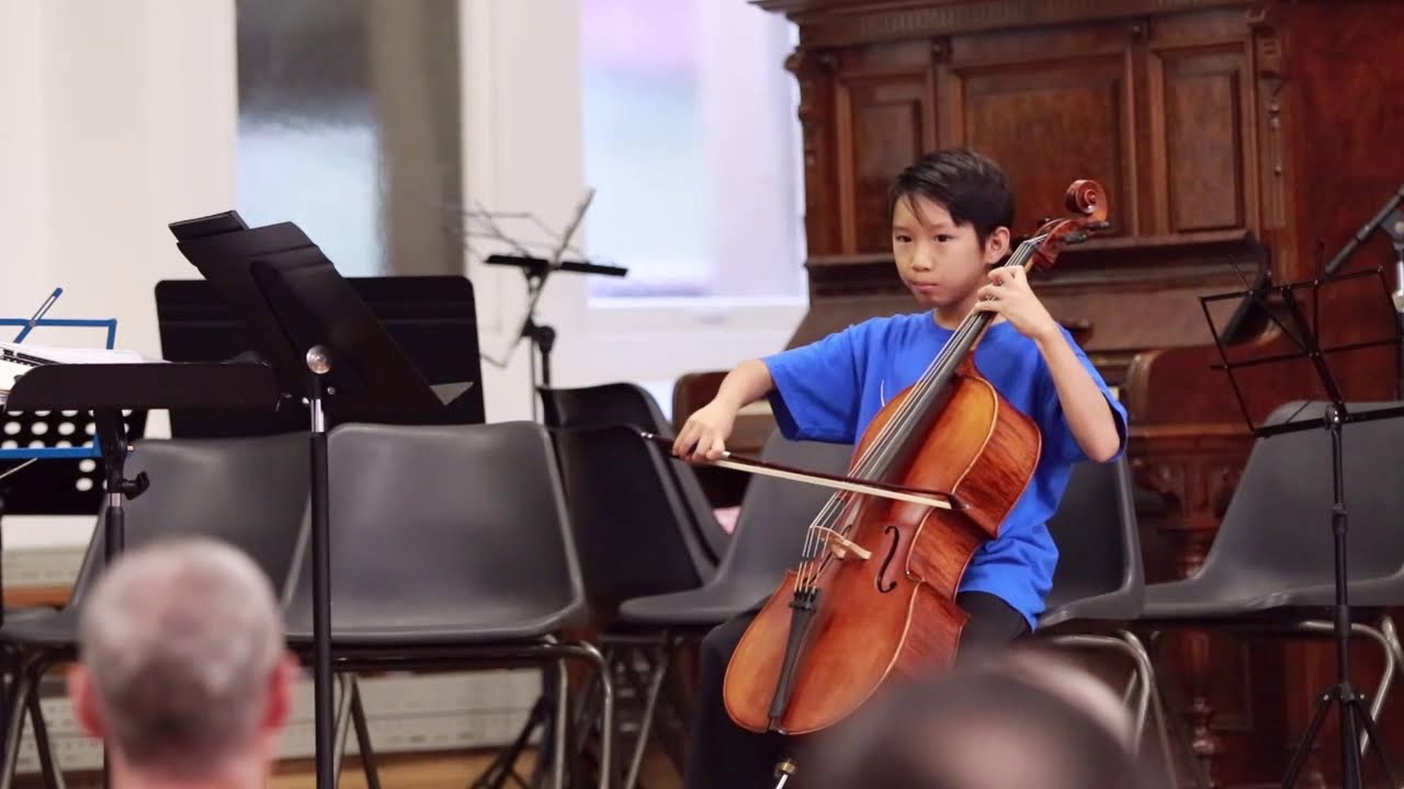 Prelude in G major from Bach's Cello Suite 1 - YouTube