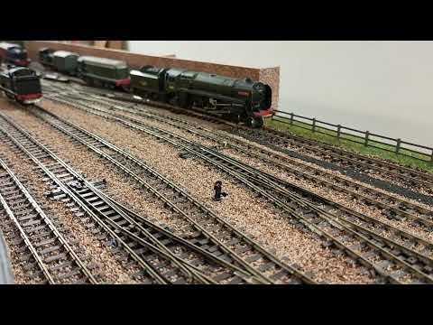 Triang TT, 3mm, GT3 loco - YouTube