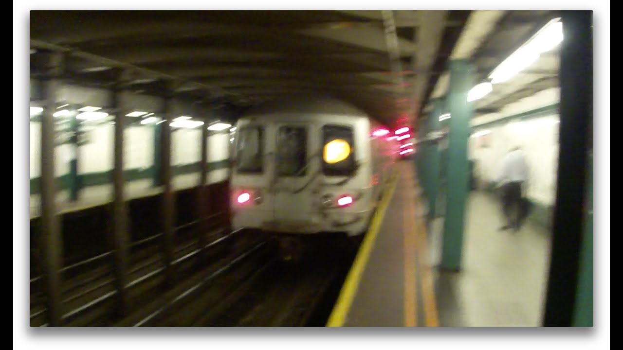 R46 F Train At Bergen Street - YouTube