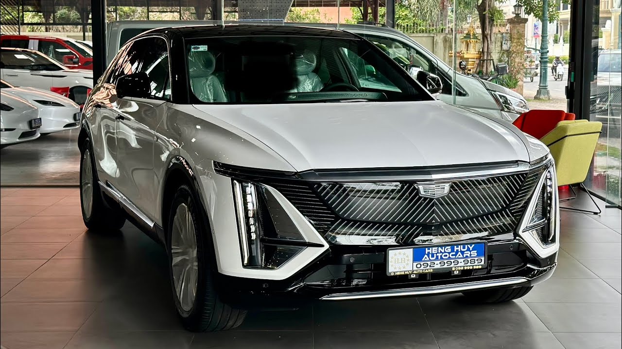 First Look Cadillac LYRIQ Luxury EV Review Interior and Exterior - YouTube