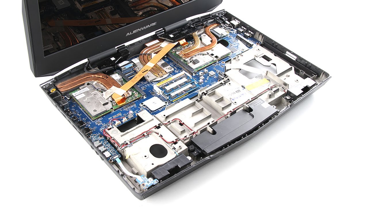 Разбираем ноутбук Alienware M18x R2 teardown - YouTube