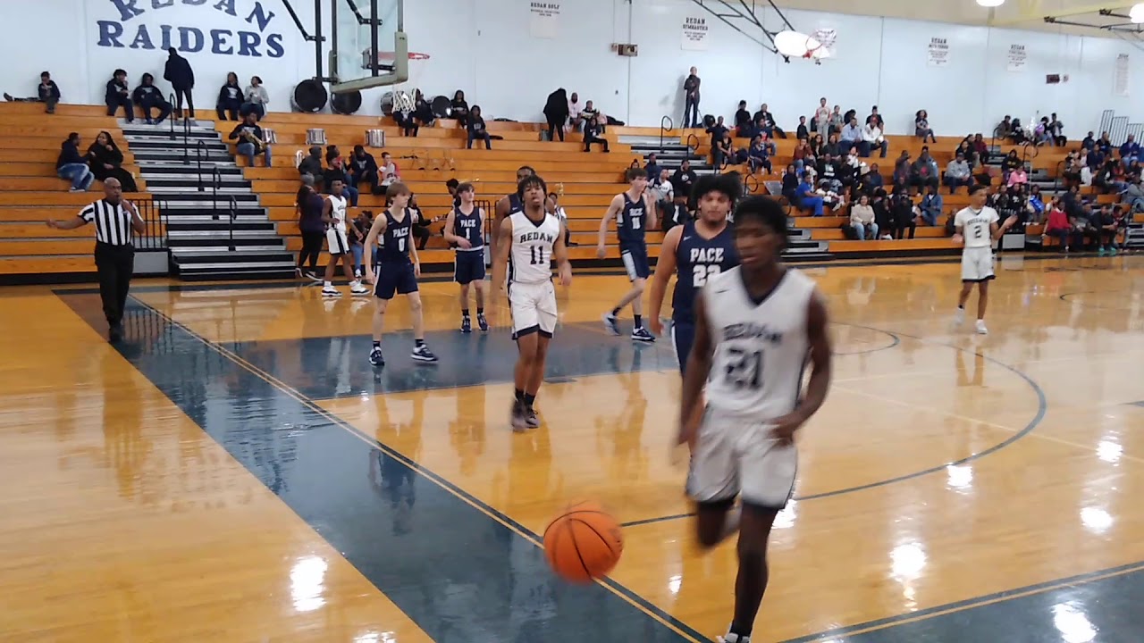 Xavier Worthy vs. Pace - YouTube
