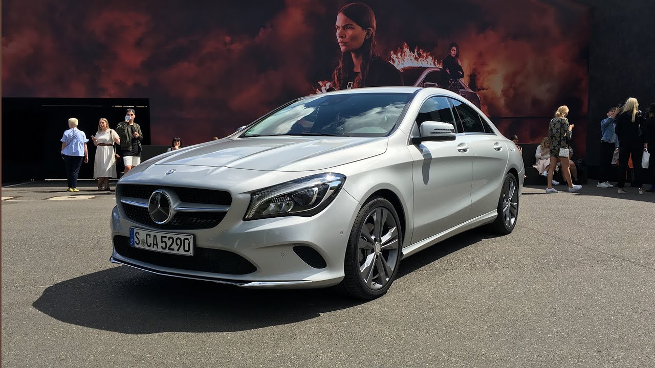 Mercedes CLA auf der Mercedes-Benz Fashion Week Berlin 2016 - YouTube
