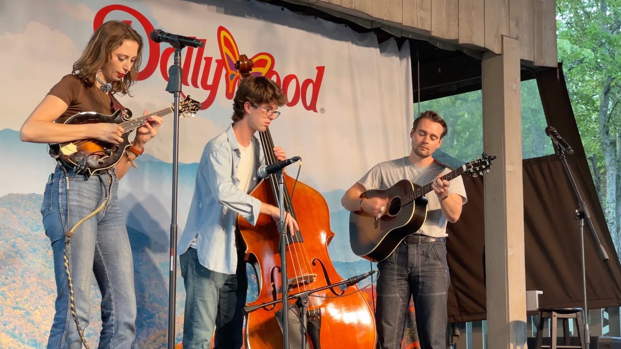 Tiger Rag - Addie Levy, Cole Ritter, and Baily Johnstone at Dollywood ...