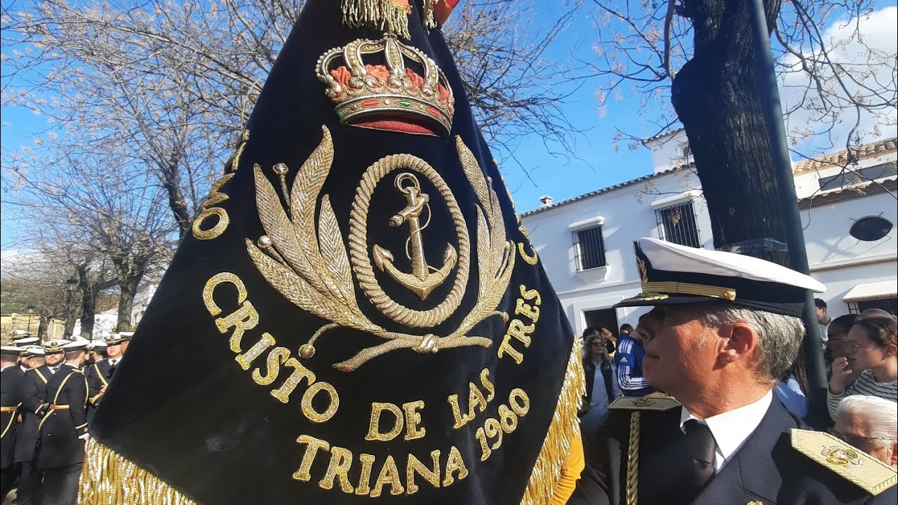 Banda tres caidas de triana interpretando Niños de Triana en su llegada ...