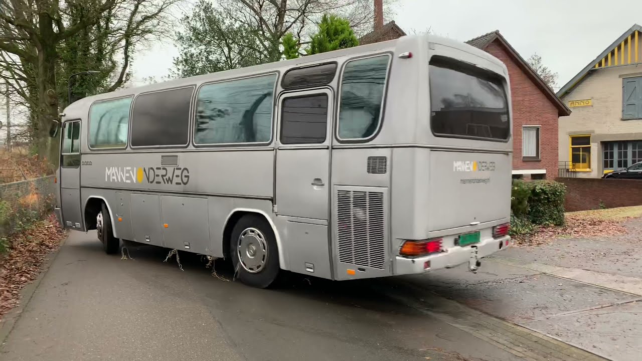 Mercedes O 303 omnibus - YouTube