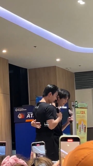 Oh my gawsh, Papa, we are watching. We are watching your hand placement ...