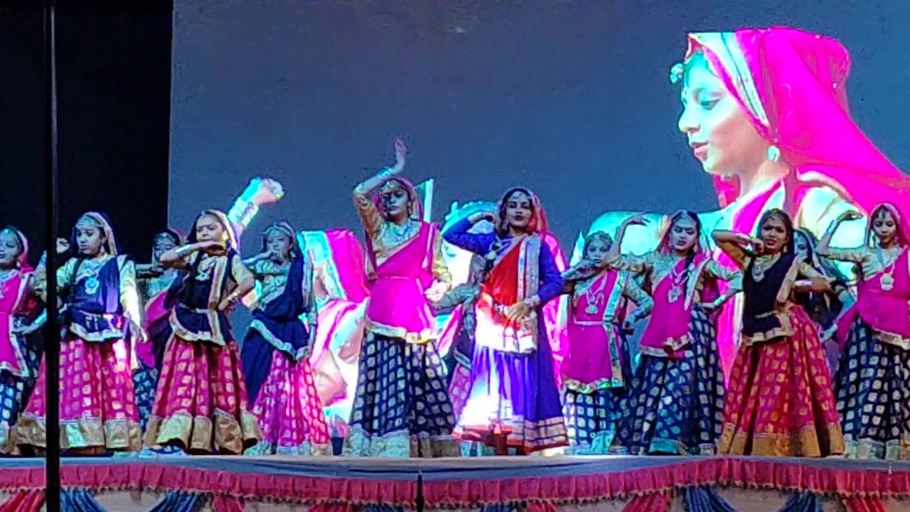 Shreya Gupta performing on Dulhan Chali - YouTube