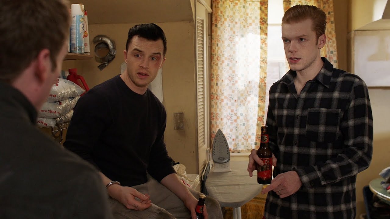 Mickey, Sandy and Gallagher’s / S10E12/ Scene 05 / Orig. Version - YouTube