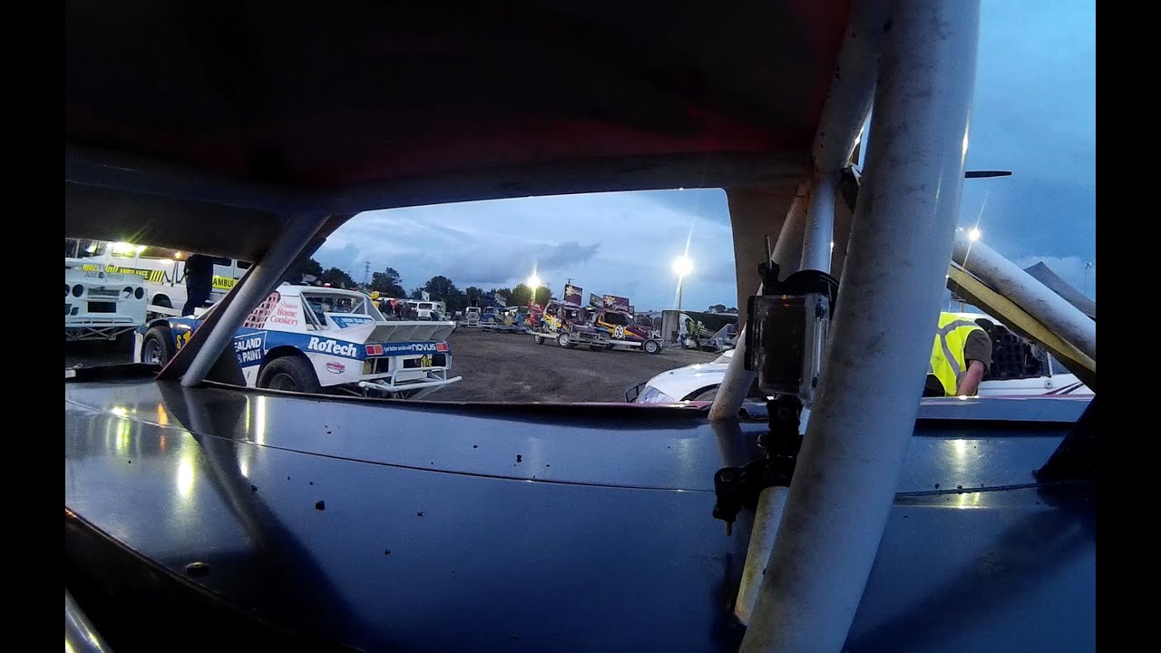 Stratford Speedway Saloons Race2(14/11/15) - YouTube