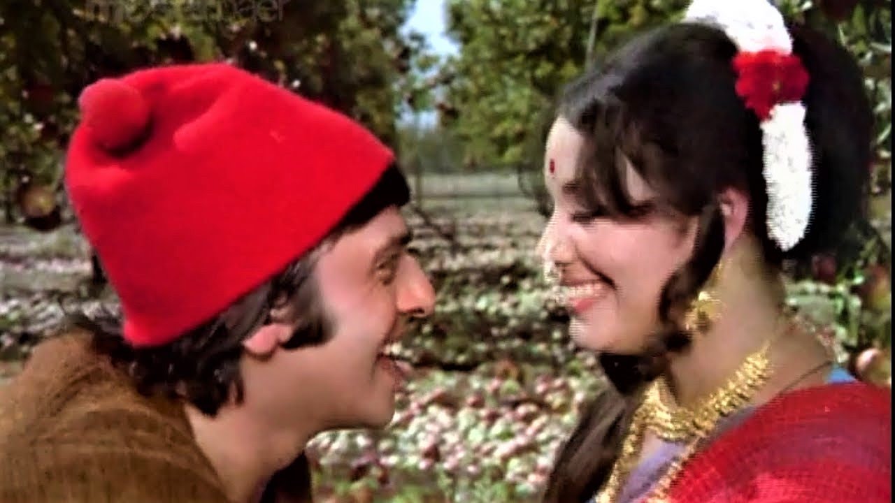 Jugaad Gaane | Marathi Koligeet । Aga Pori Sambhal Daryala । with Vinod ...